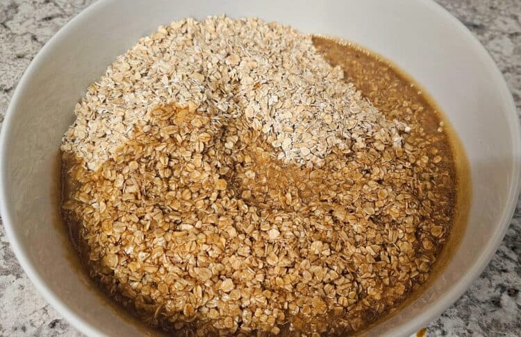 Basic Homemade Granola - The Happy Homemaker